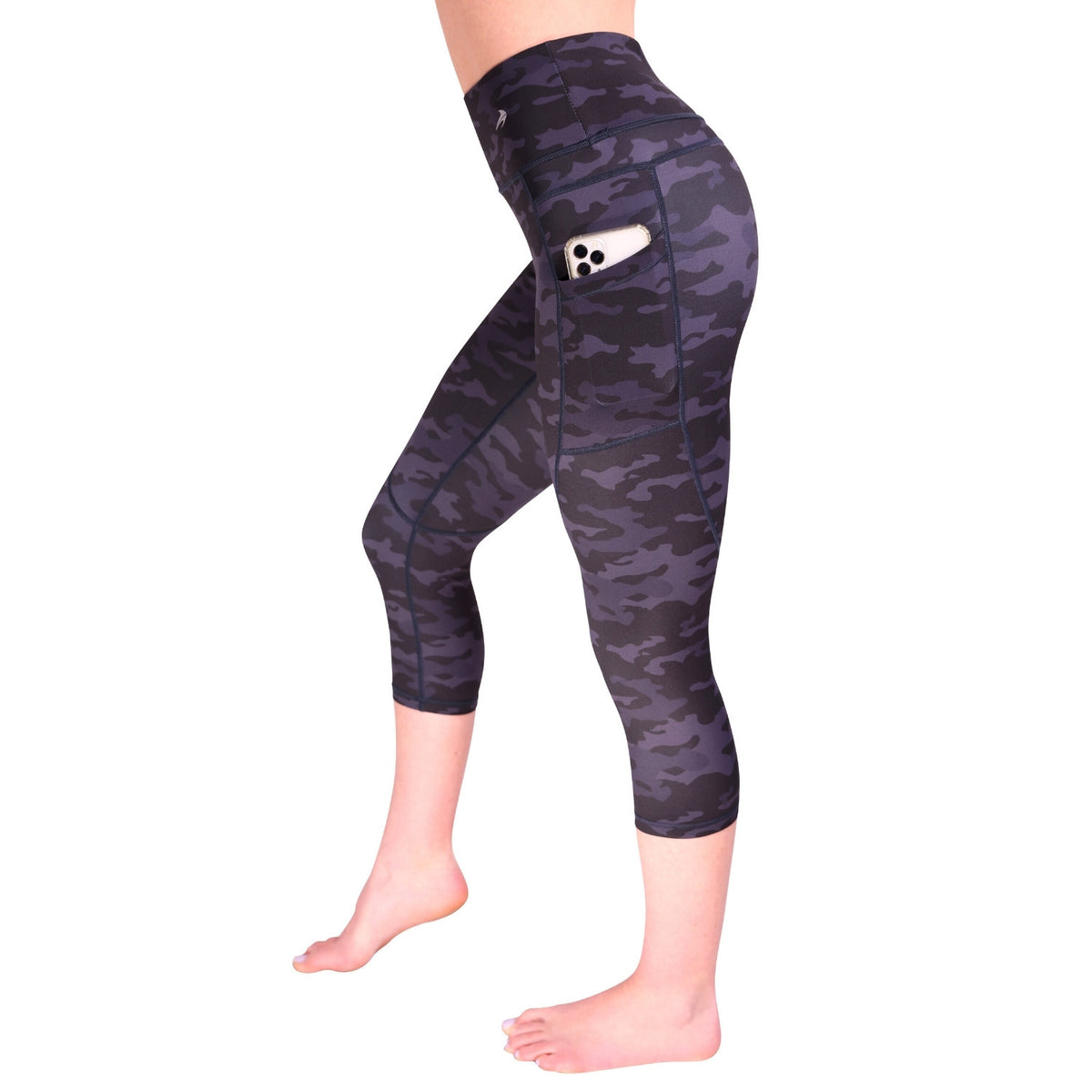 Women's Compression Capris W/ Pockets - Camo Black
